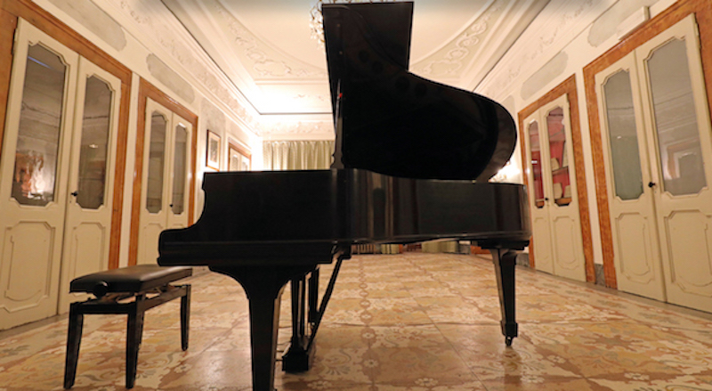 ALESSANDRO CESARO: FRANZ SCHUBERT-PIANO SONATAS