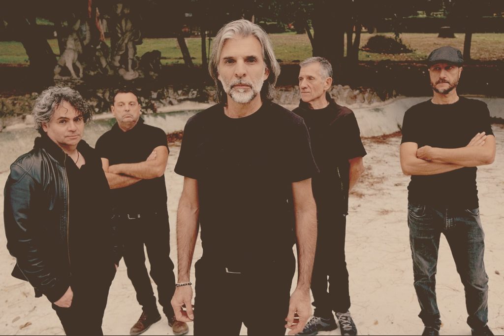 “JOYFUL LITTLE THINGS”, IL PRIMO ESTRATTO DALL’ALBUM DI DEBUTTO DEI ...